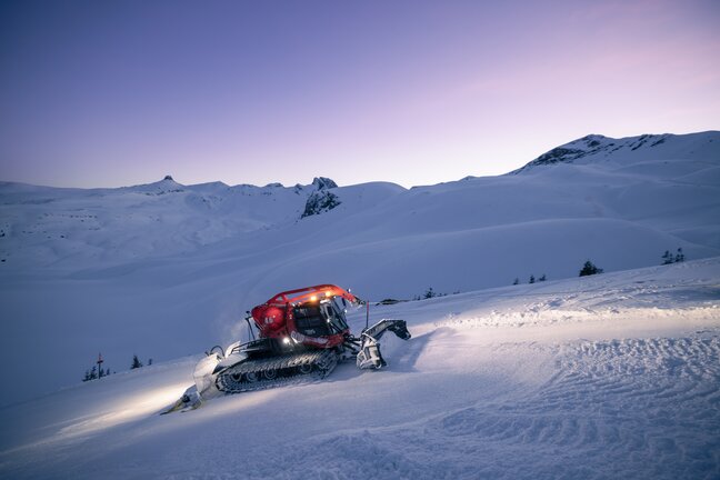 für Pistenfahrzeug-Copilotinnen & Copiloten